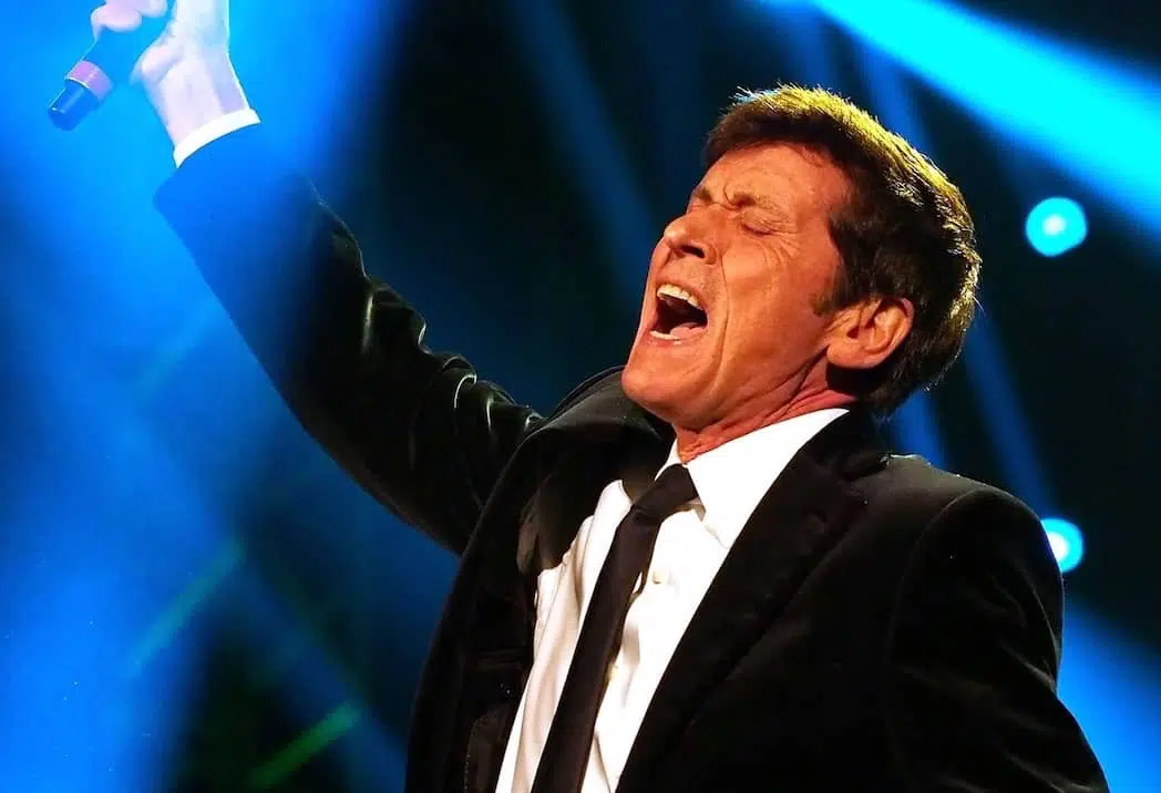 Gianni Morandi Le Sue Dieci Canzoni Damore Più Belle Donne Sul Web