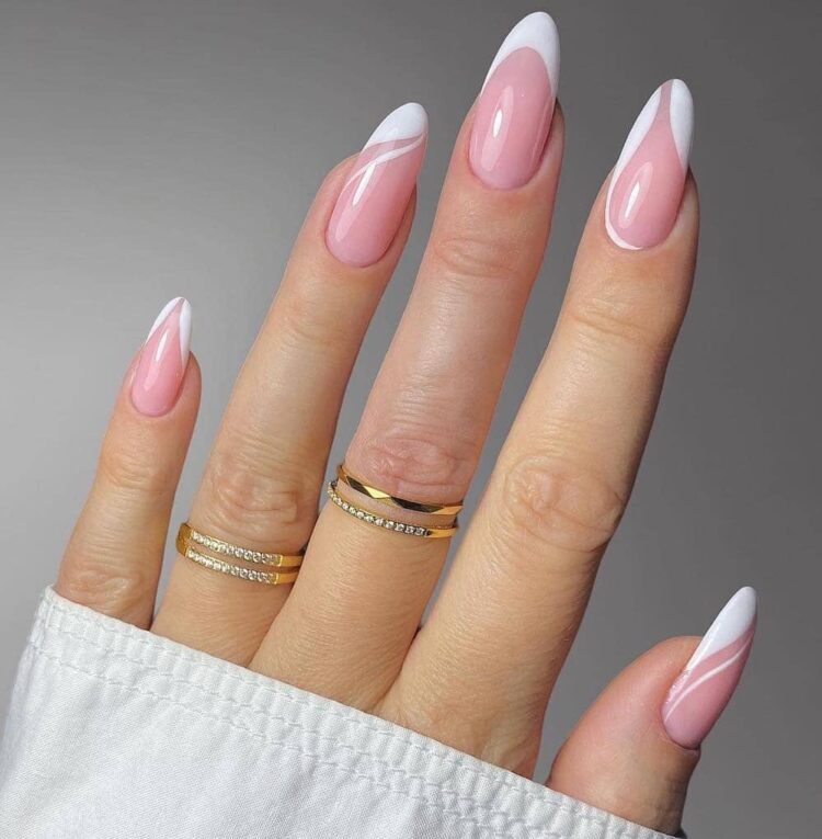 French manicure. Tendenze e ispirazioni in 15 immagini - Donne Sul Web